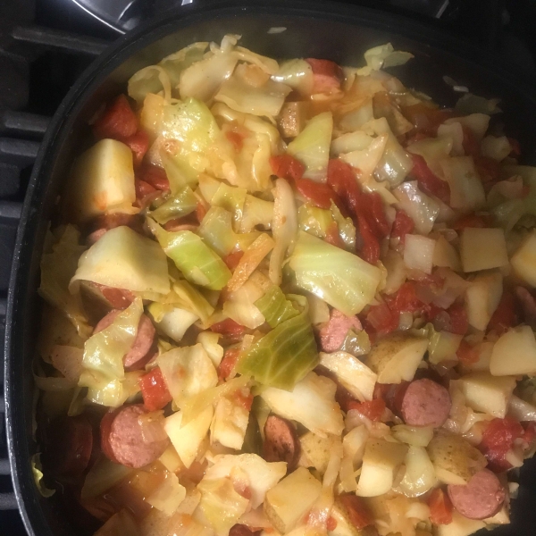Big Ray's Kielbasa Cabbage Skillet for a Crowd recipe - Easy Cook Find